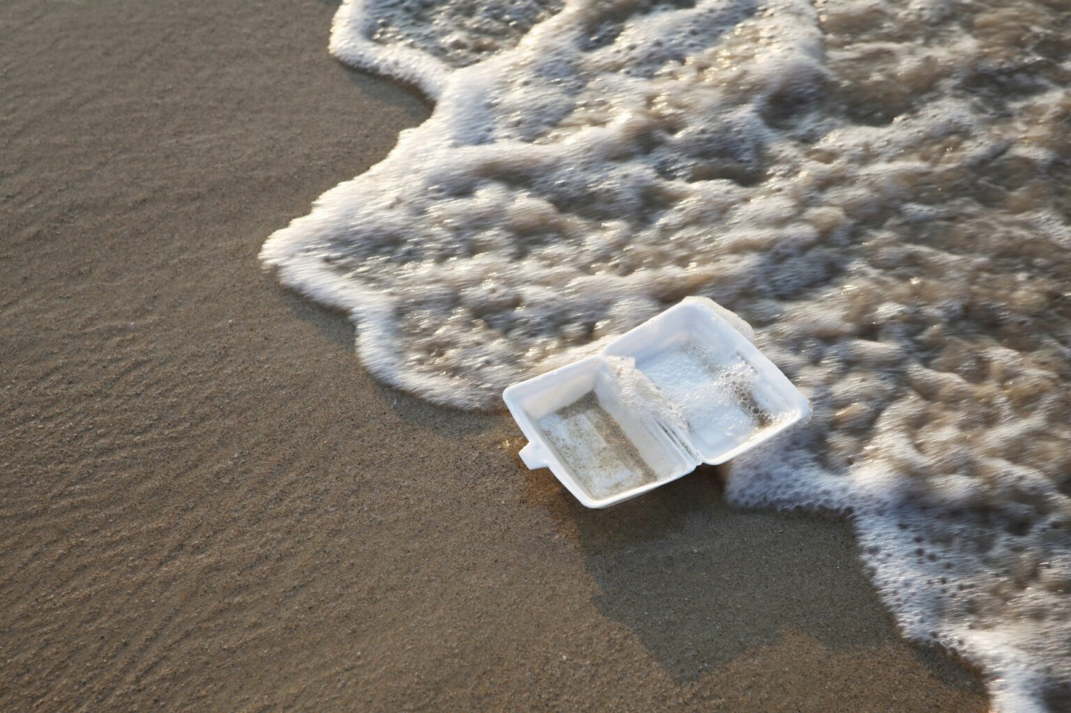 European Commission takes aim at useless plastic stuff - Seas At Risk